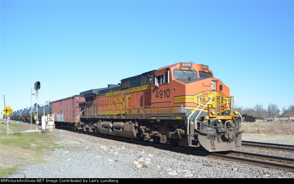 BNSF 4910